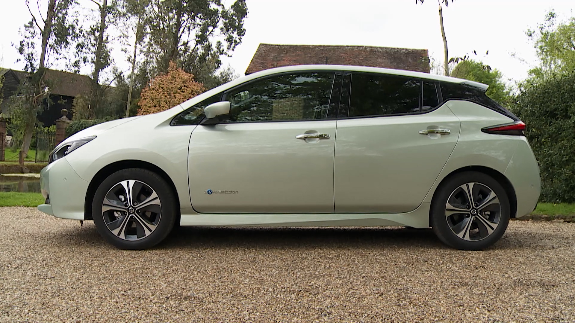 Used Nissan Leaf Cars for Sale | Second Hand Nissan Leaf | Big Motoring ...